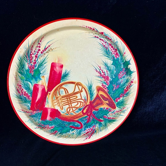 Vintage | Holiday | 993 Prettique Serving Tray Round Metal Christmas ...